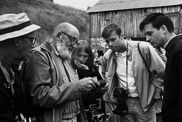 ON SET WITH PHOTOGRAPHER JAY GRAHAM – Bella Notte Linens